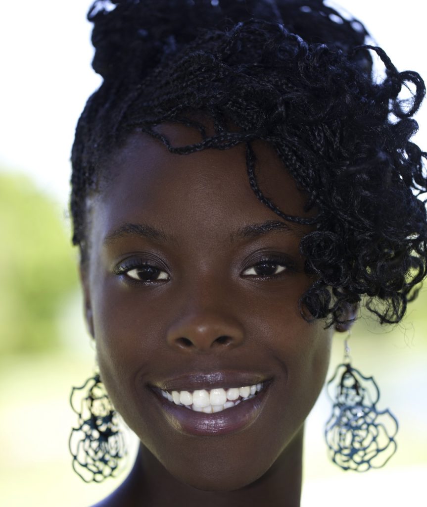 Translucent Powder in Mirror Compact